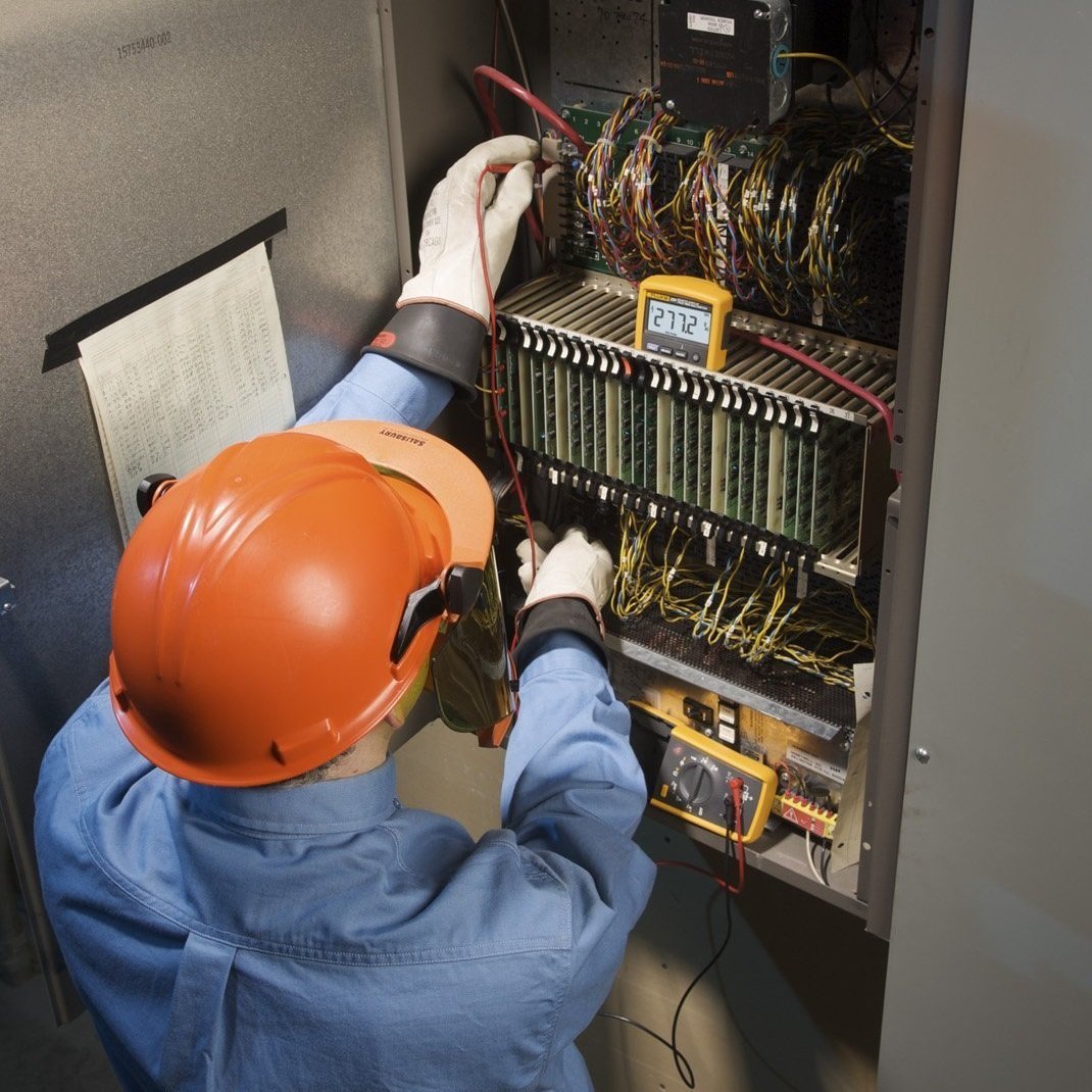 Fluke 233: Remote Display Digital Multimeter - Materialsupply-saudi.com ...