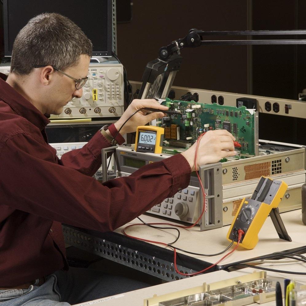 Fluke 233: Remote Display Digital Multimeter - Materialsupply-saudi.com ...